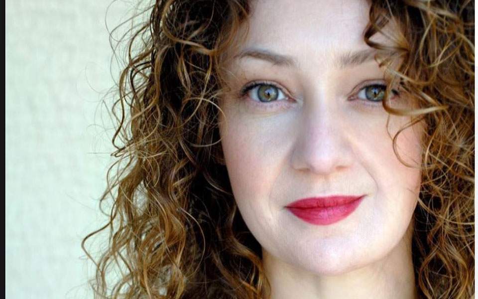 Μαρία Κουβέλη υπέρ πατρός: Ξύδι, όσο χρειάζεται ο καθένας - 15minutes